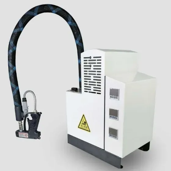 glue spraying machine